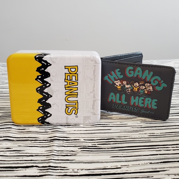 Peanuts | Bags | Peanuts Snoopy And The Peanuts Gang Wallet | Poshmark